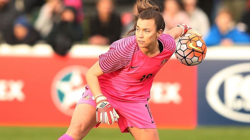 Mackenzie Arnold signs for West Ham – AFF – The Official Website Of The ...