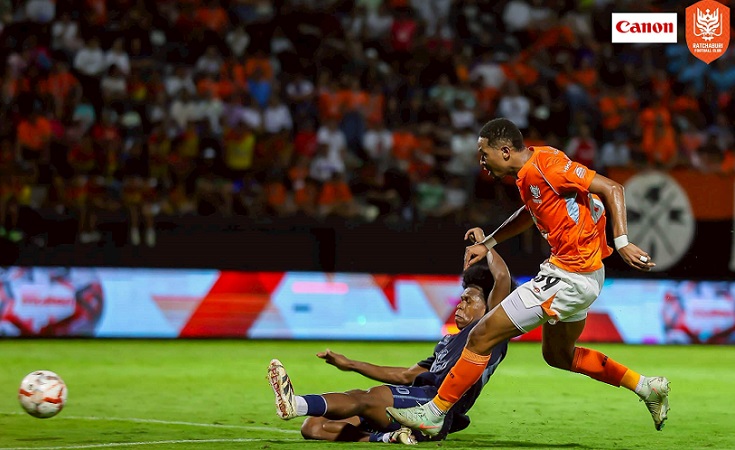 Buriram lead by one point with Bangkok close behind in Thai League 1 ...